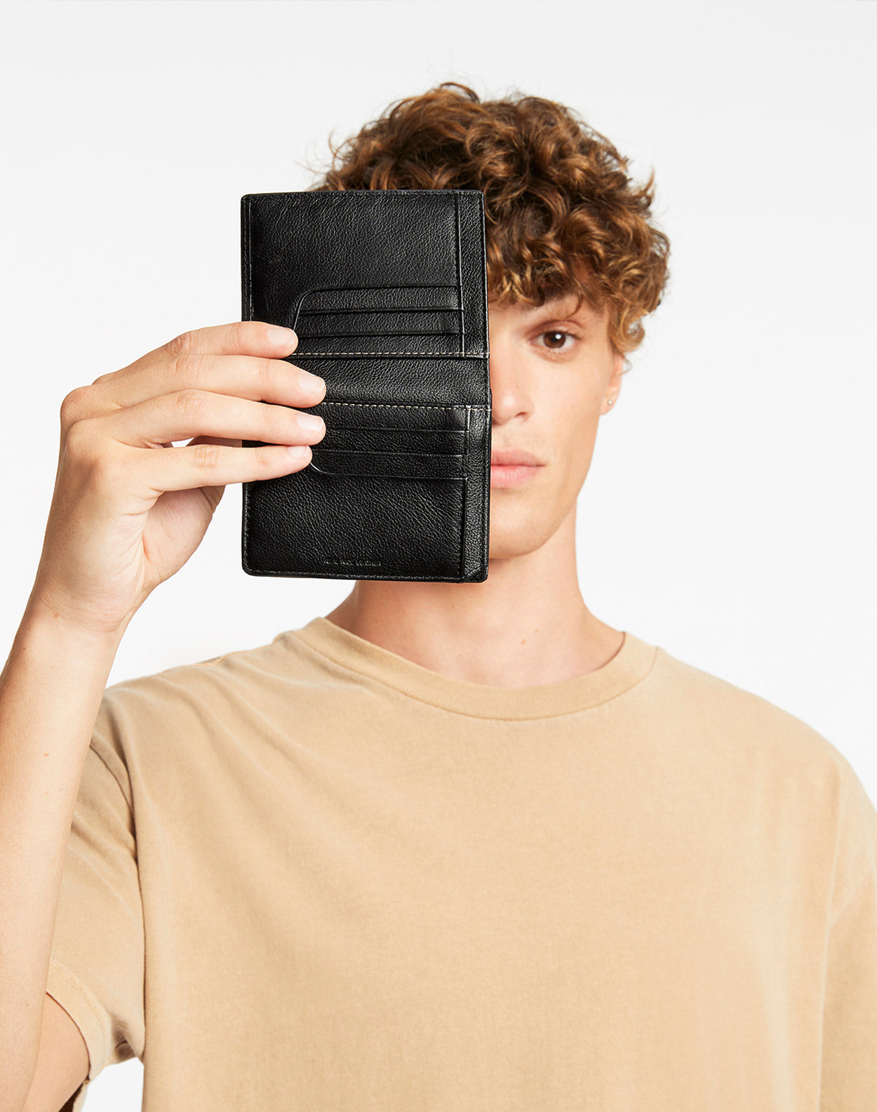 Nathaniel Leather Wallet | Status Anxiety
