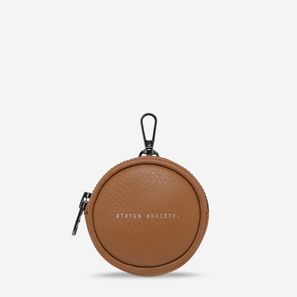 Go With Me Women's Camel Leather Pouch | Status Anxiety®